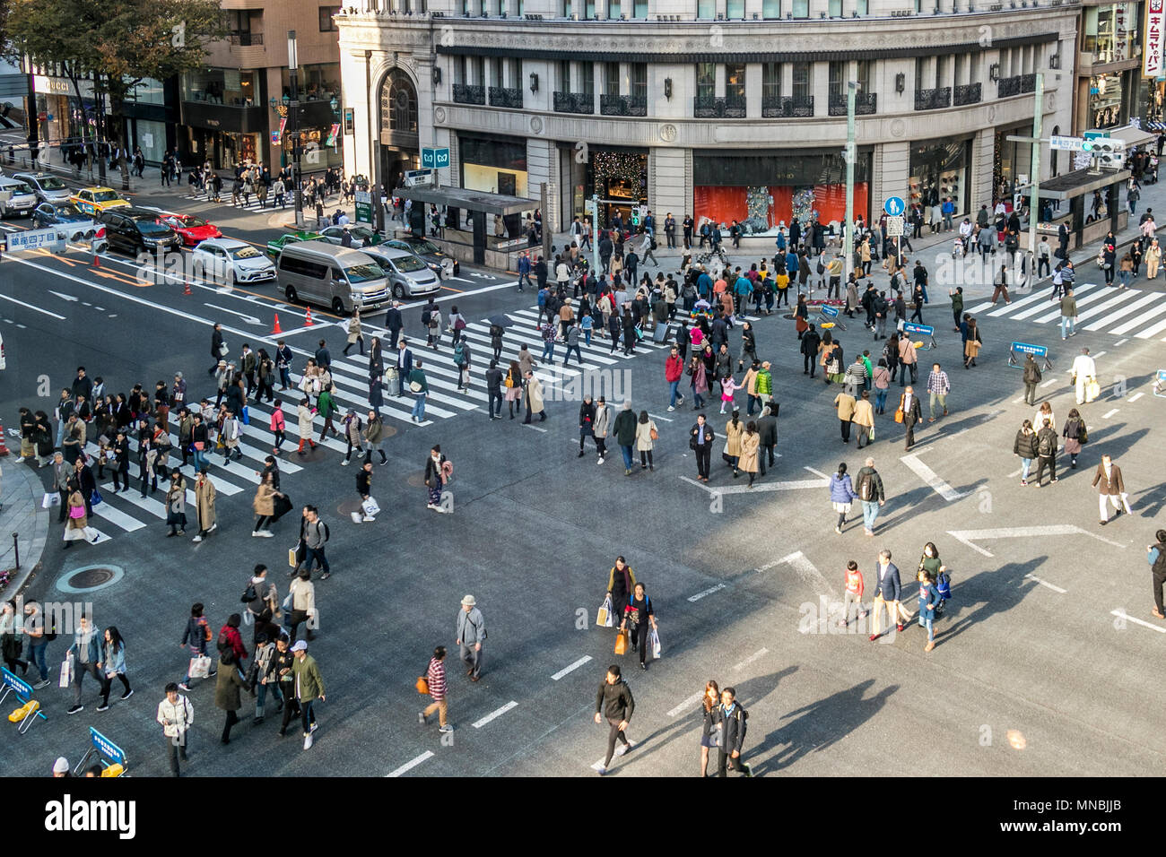 Busy street scene in Japanese capital city Tokyo Japan Stock Photo - Alamy