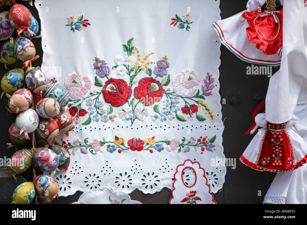 Traditional embroidery hi-res stock photography and images - Alamy