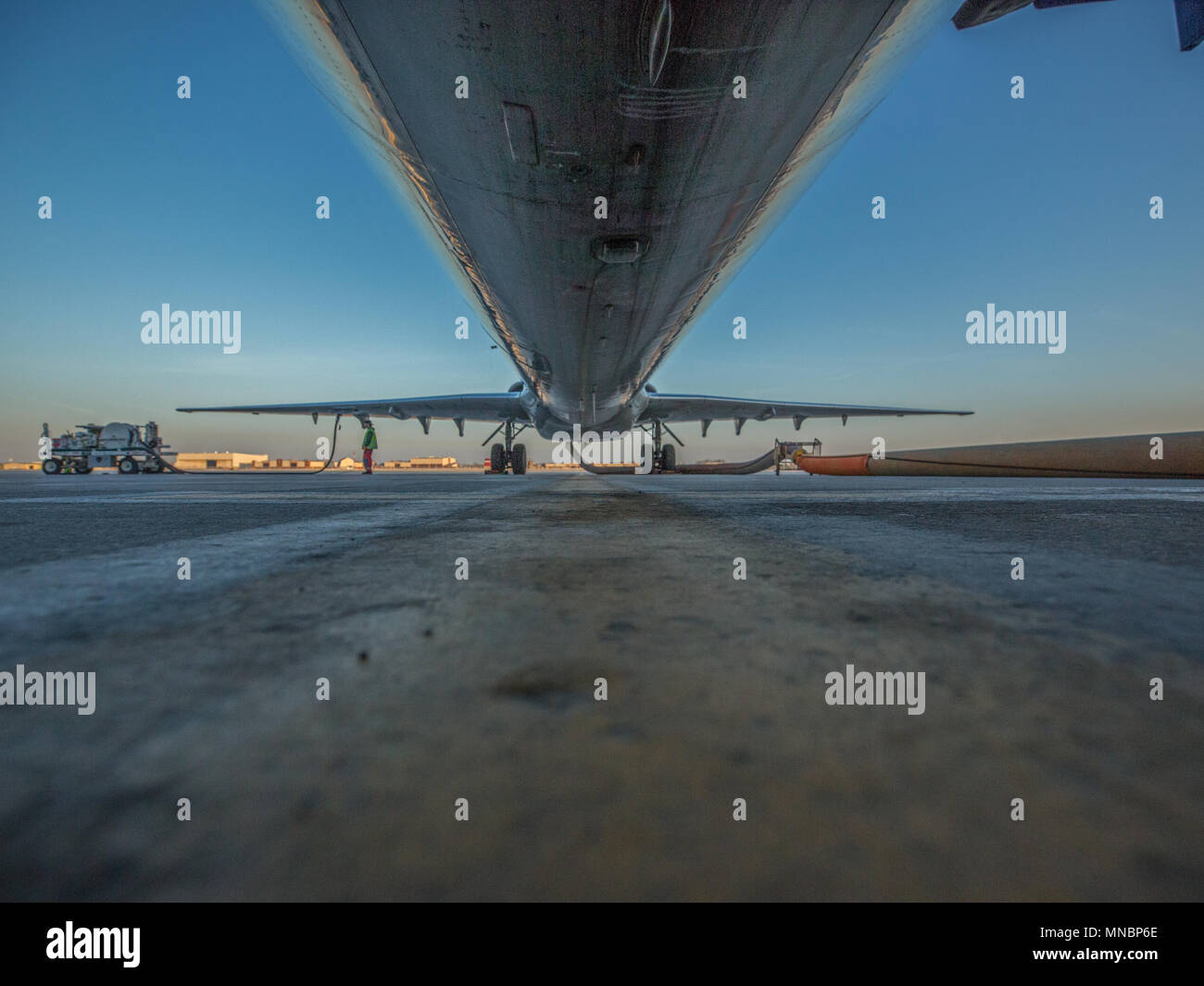 Aircraft wheels and brakes hi-res stock photography and images - Alamy