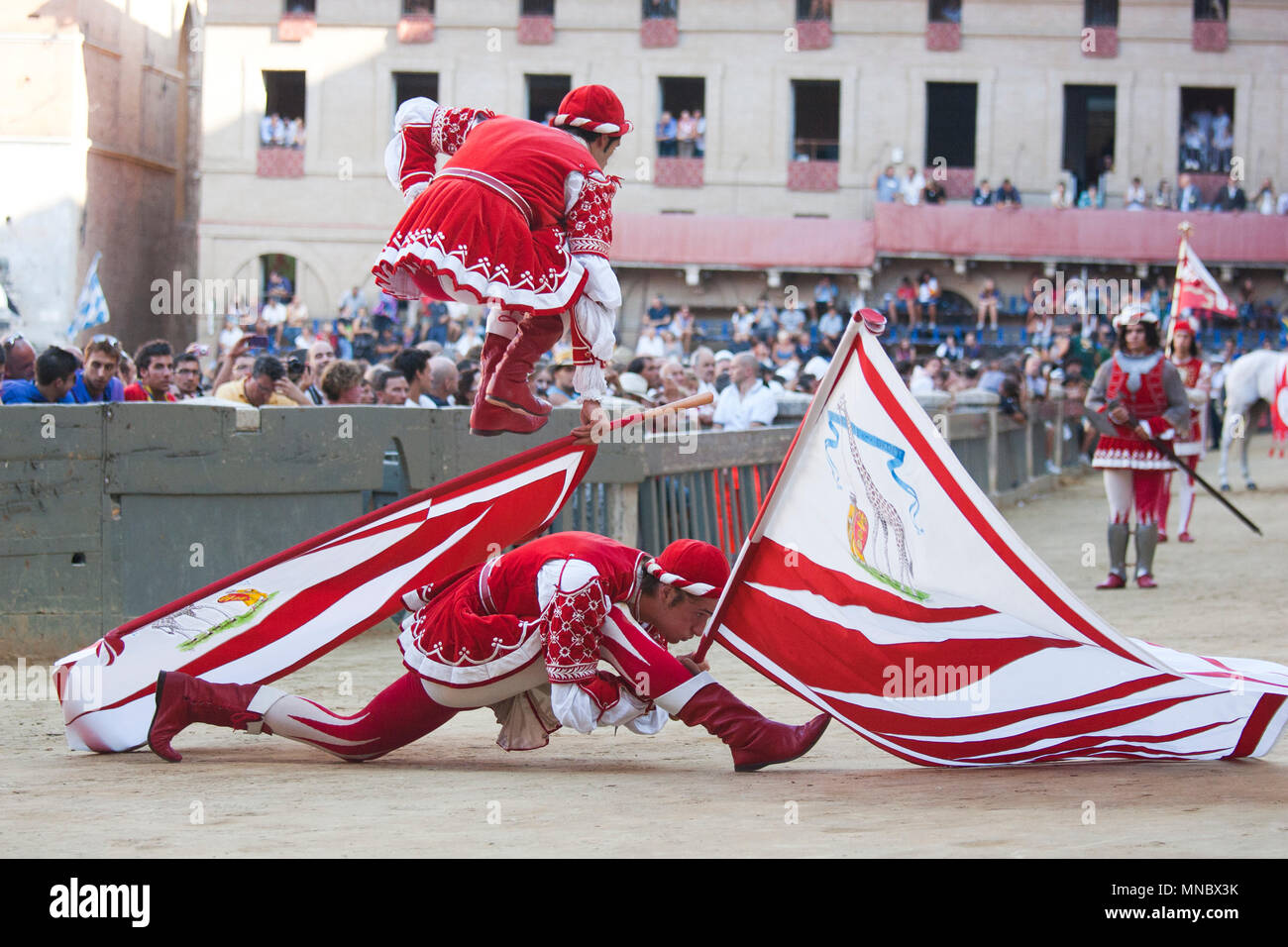Sbandieratori palio siena hi-res stock photography and images - Alamy