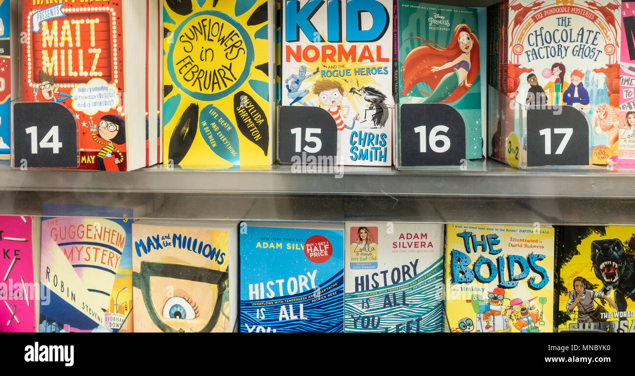 Paperbacks High Resolution Stock Photography and Images - Alamy