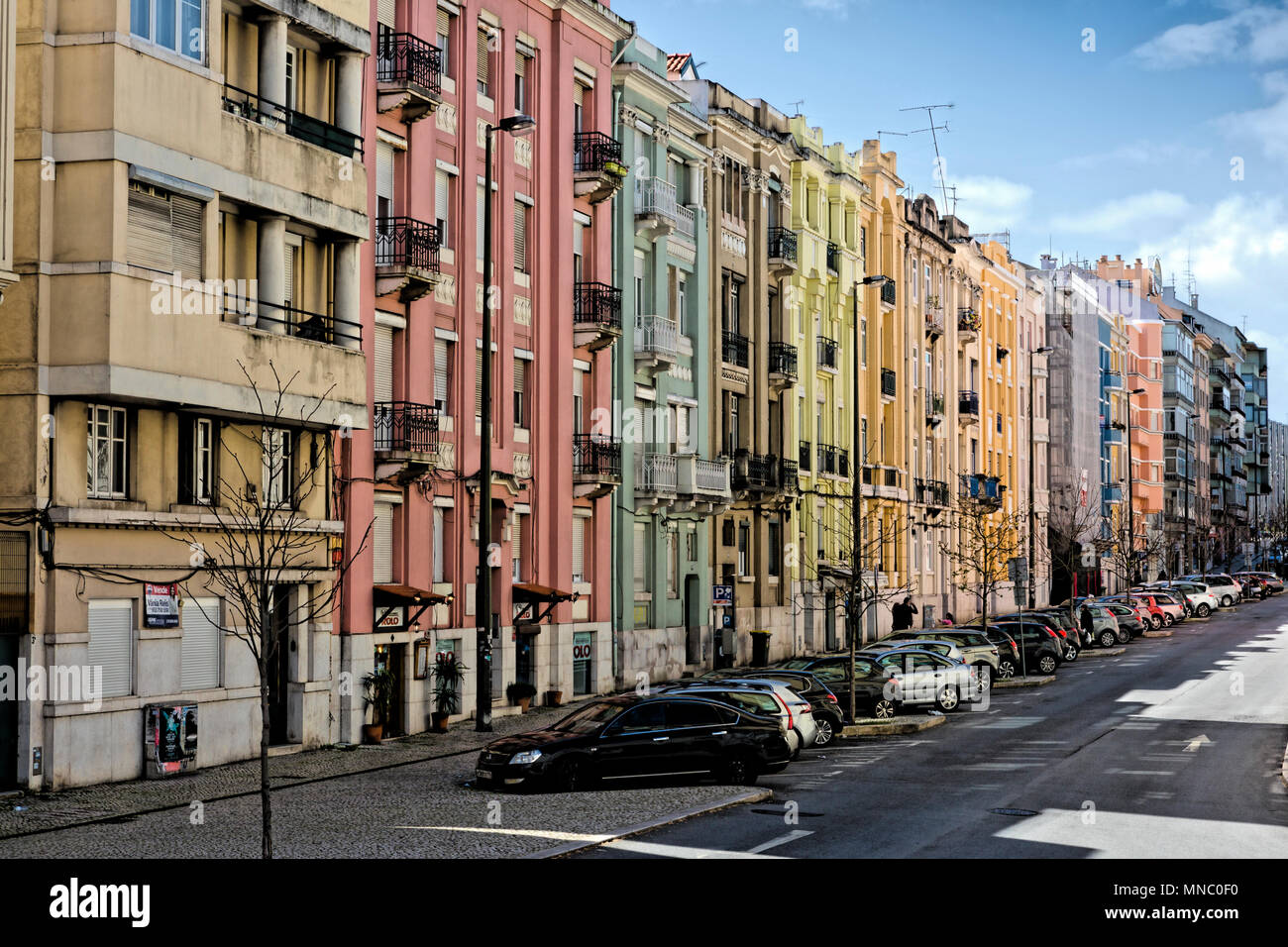 Row house living street hi-res stock photography and images - Alamy