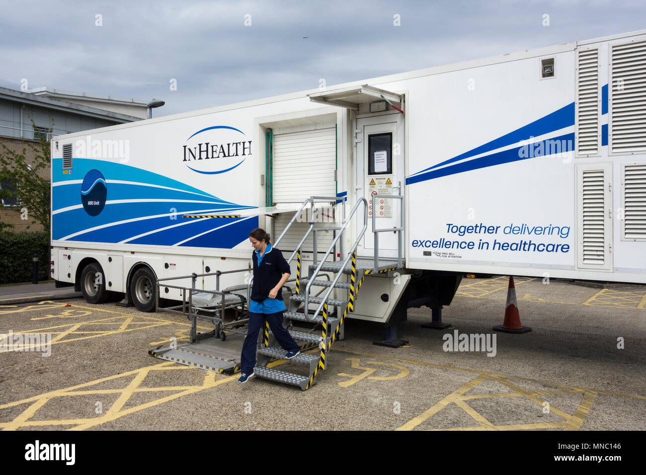 Mobile mri unit hi-res stock photography and images - Alamy