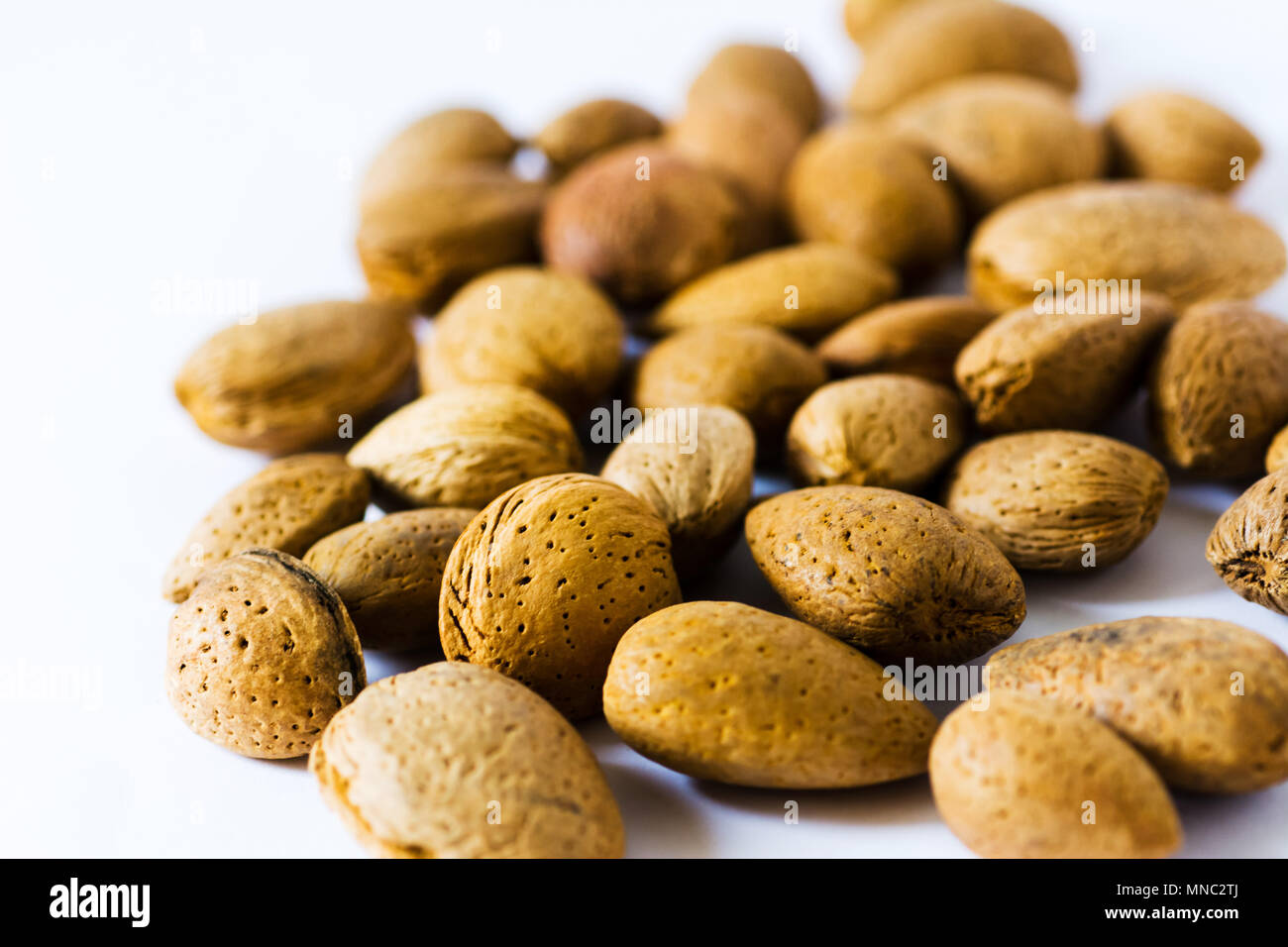 Almonds with shell hi-res stock photography and images - Alamy