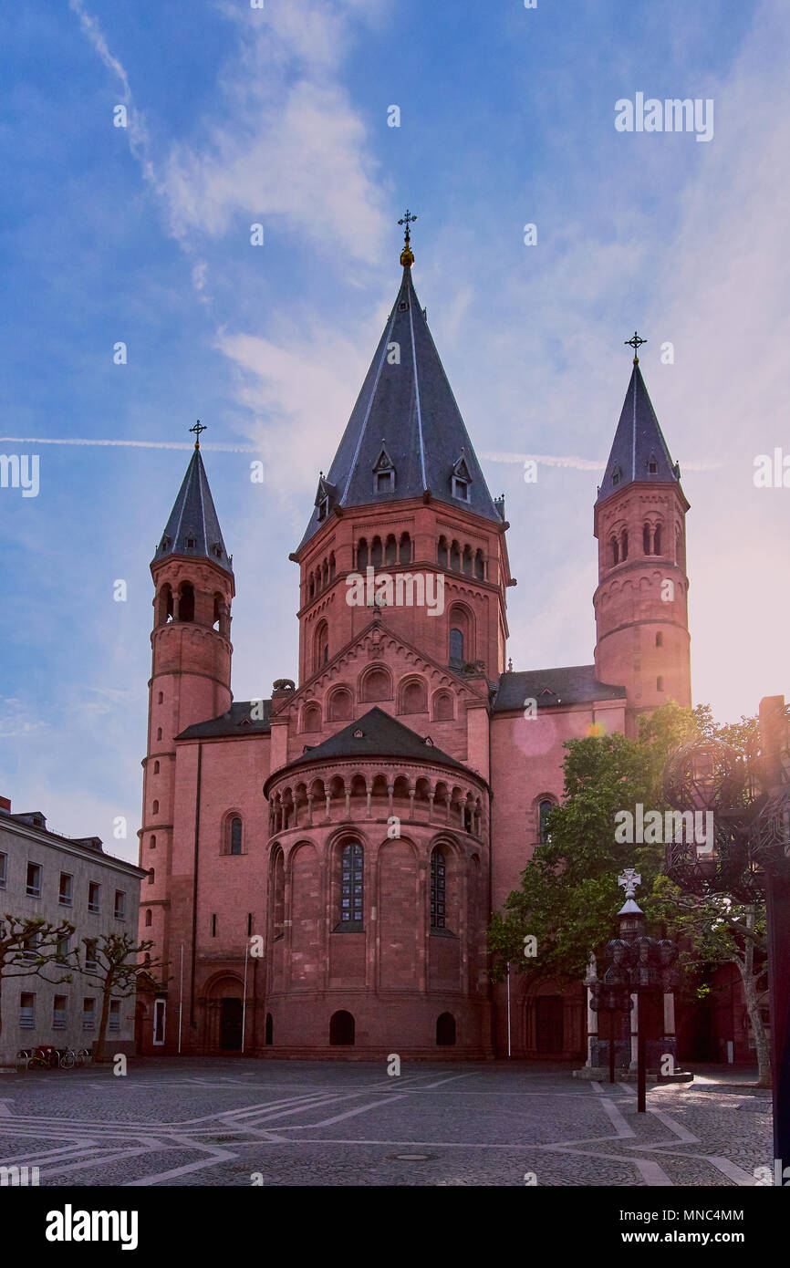 Mainzer dom hi-res stock photography and images - Alamy