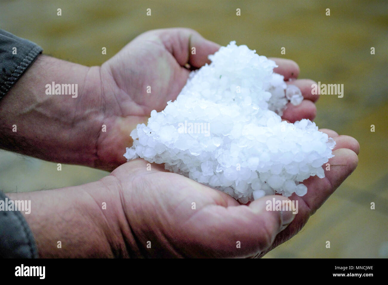 Hand hail hi-res stock photography and images - Alamy