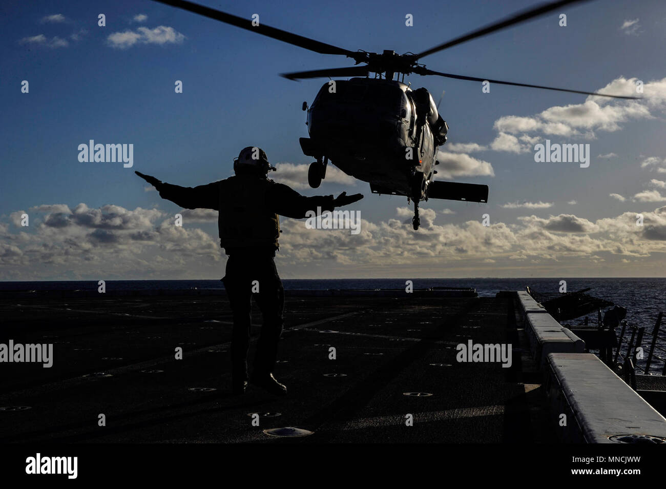 PACIFIC OCEAN (March. 16, 2018) Aviation Boatswain’s Mate (Handling ...