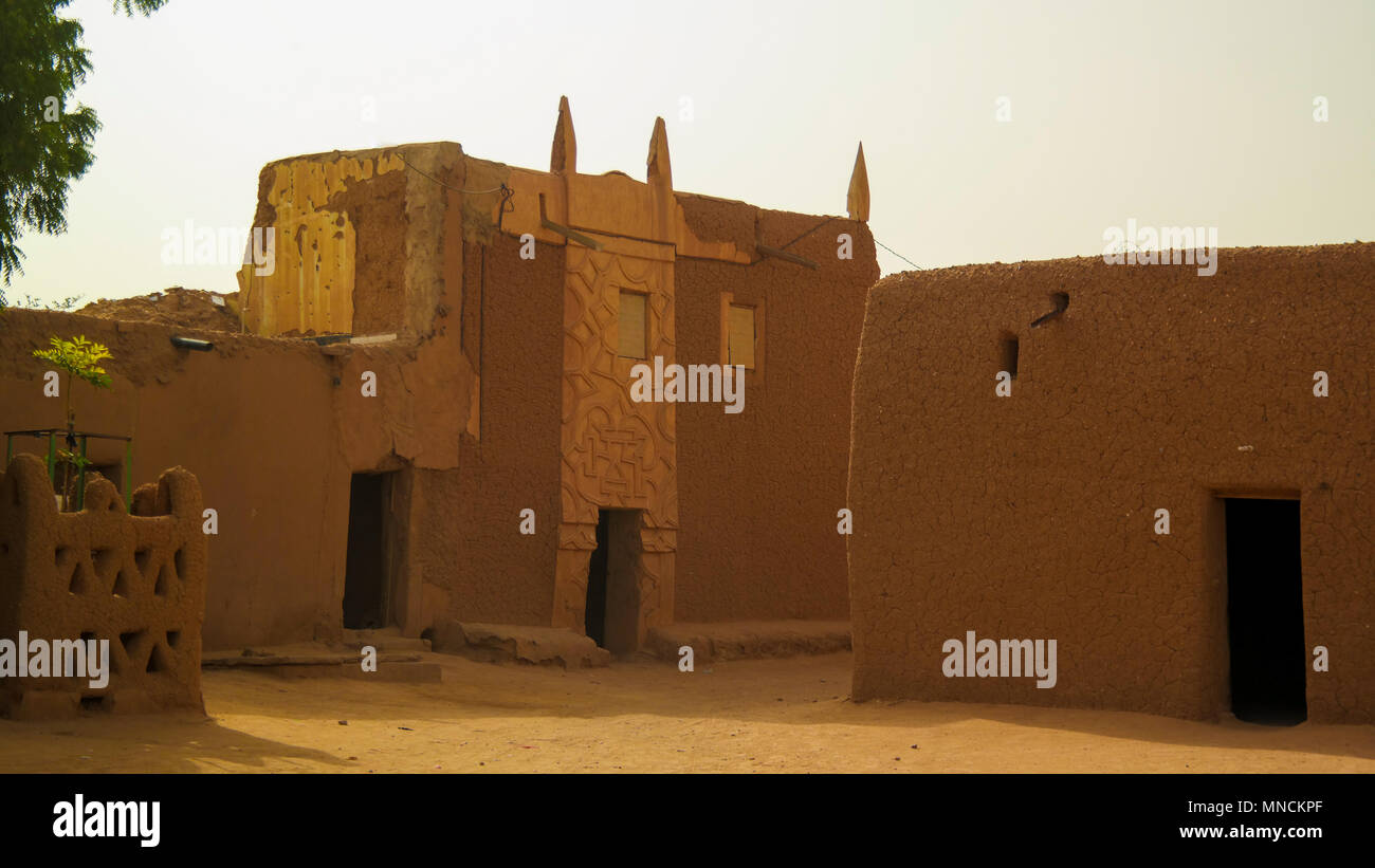 Agadez niger architecture housing hi-res stock photography and images ...