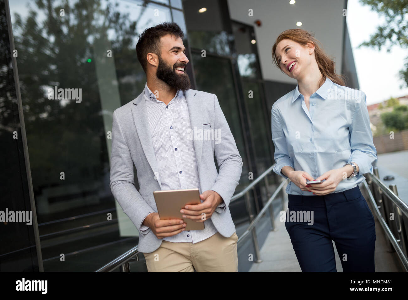 Blue two people talking hi-res stock photography and images - Alamy