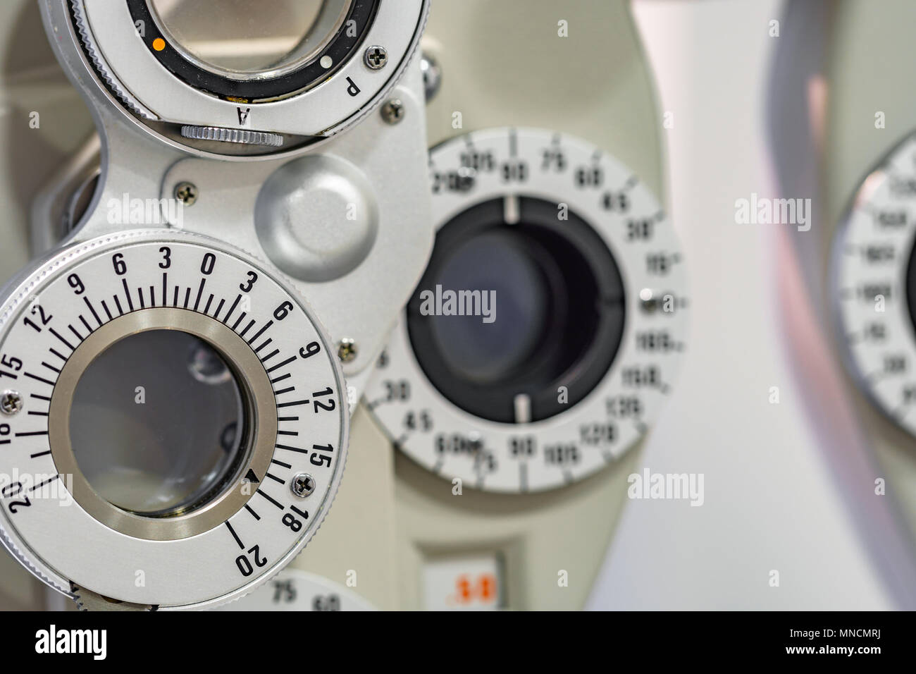 Eye checking machine hi-res stock photography and images - Alamy