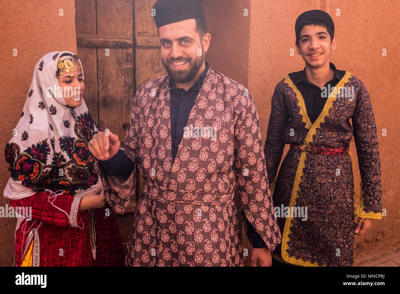 Tradional iranian clothing hi-res stock photography and images - Alamy