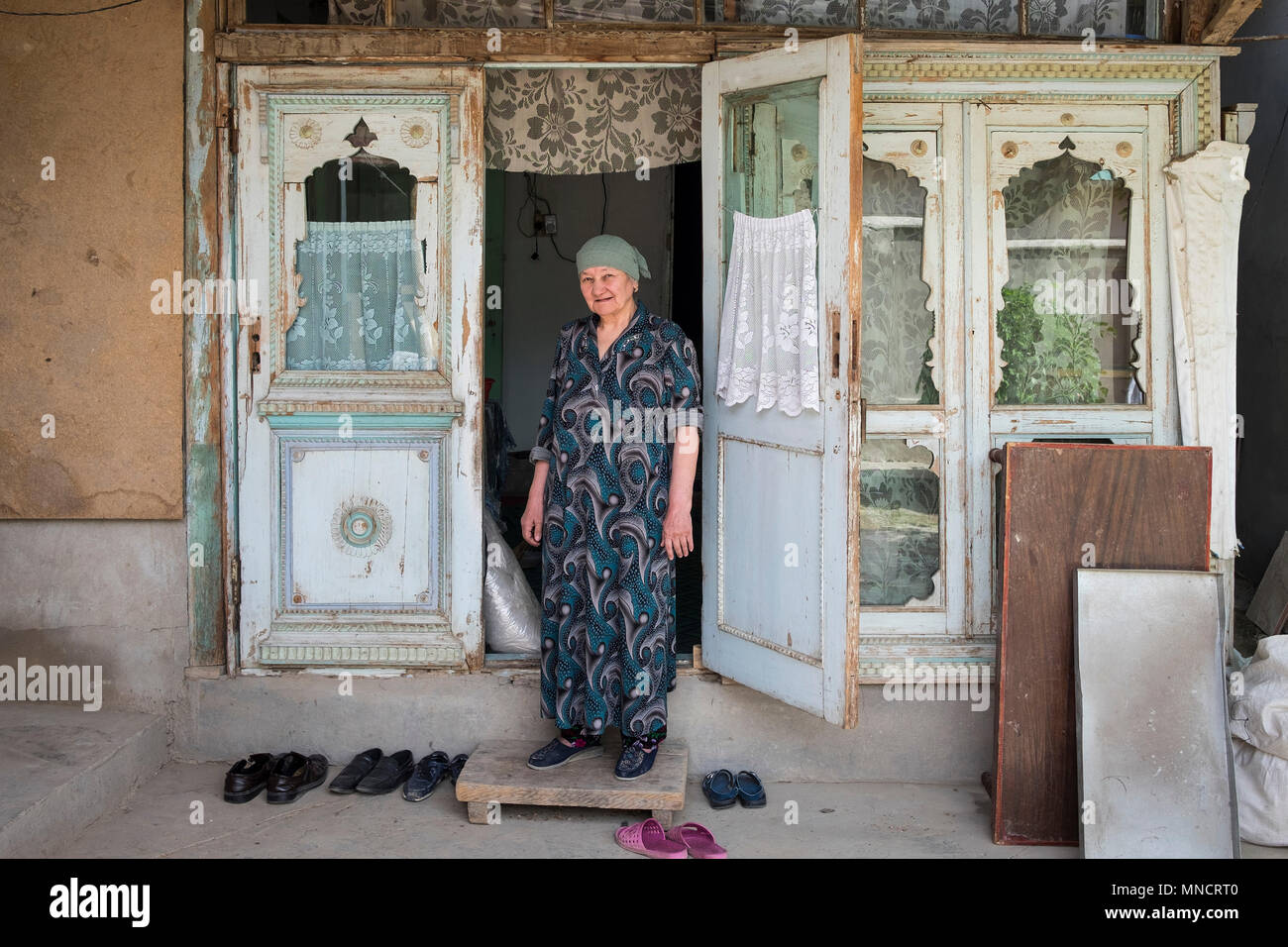 Uzbekistan, Tashkent, local house Stock Photo - Alamy