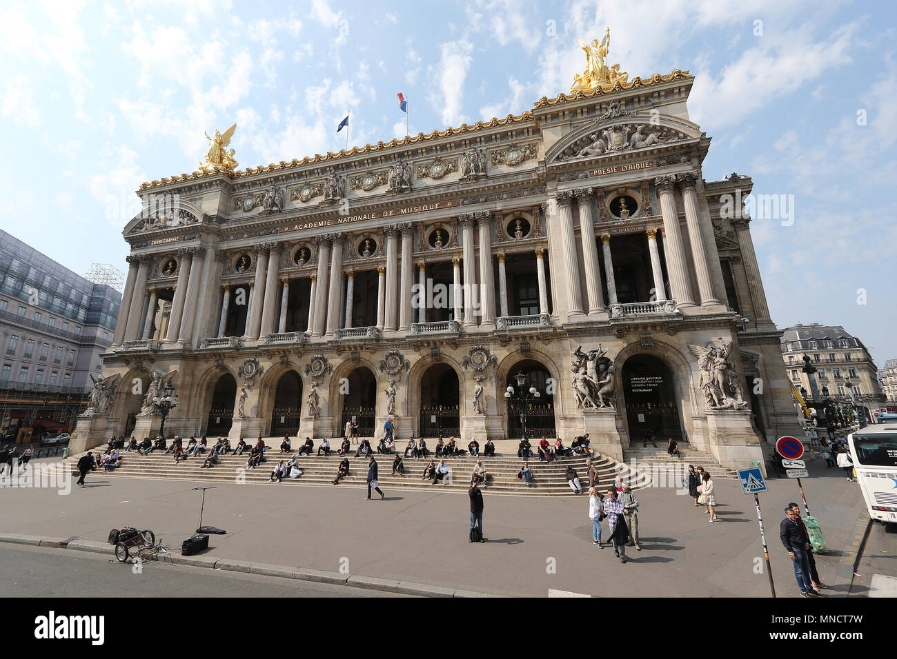 Nationale opera de paris hi-res stock photography and images - Alamy