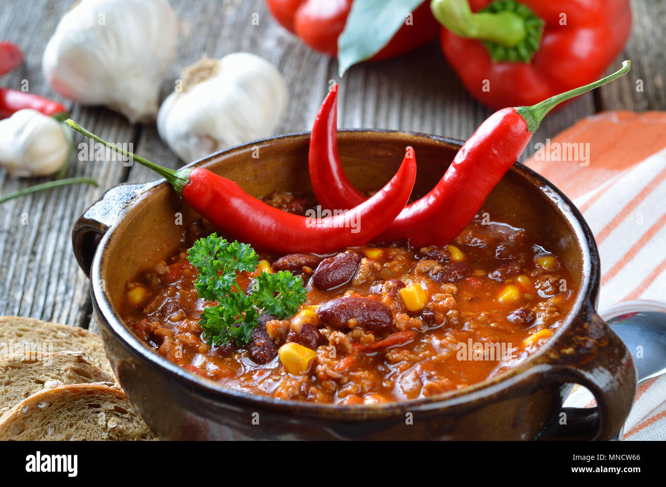 Chilli con carne kidney hi-res stock photography and images - Alamy