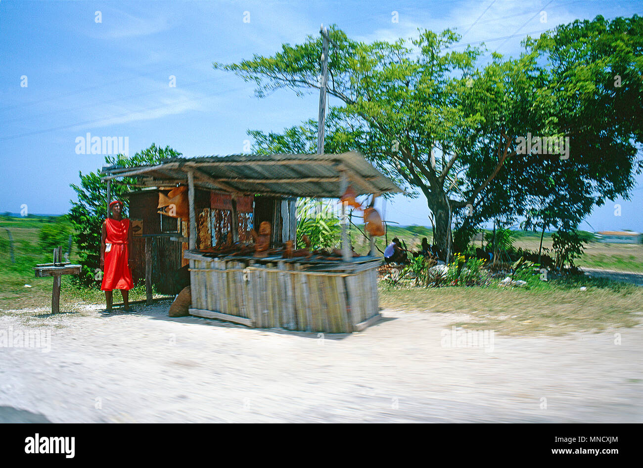 Makeshift street vendor stall hi-res stock photography and images - Alamy