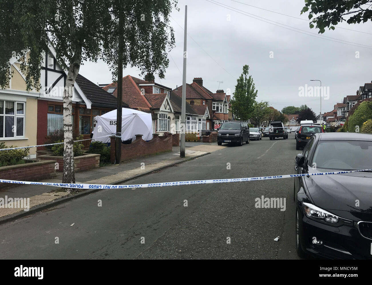 The scene in ashmour gardens hi-res stock photography and images - Alamy