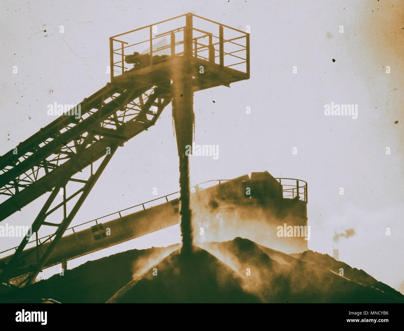 Stone crusher hi-res stock photography and images - Alamy