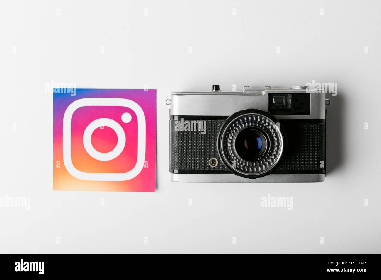 Old instagram logo hi-res stock photography and images - Alamy