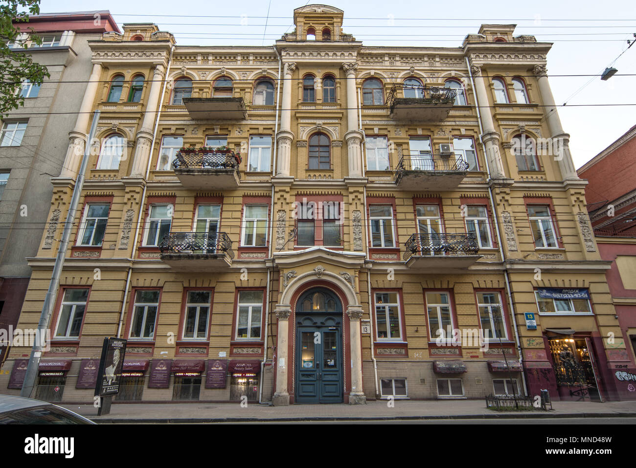 Number 13 building hi-res stock photography and images - Alamy