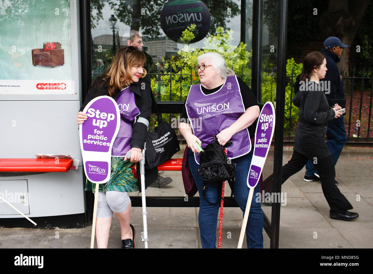 Wearing tabards hi-res stock photography and images - Alamy