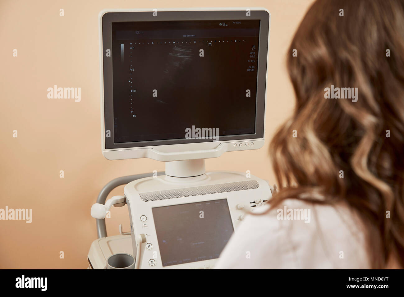 Using ultrasound hi-res stock photography and images - Alamy