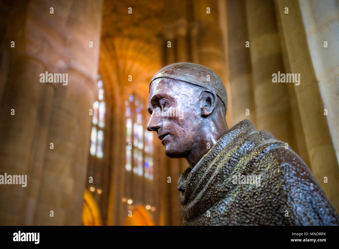 Monk meditating hi-res stock photography and images - Alamy