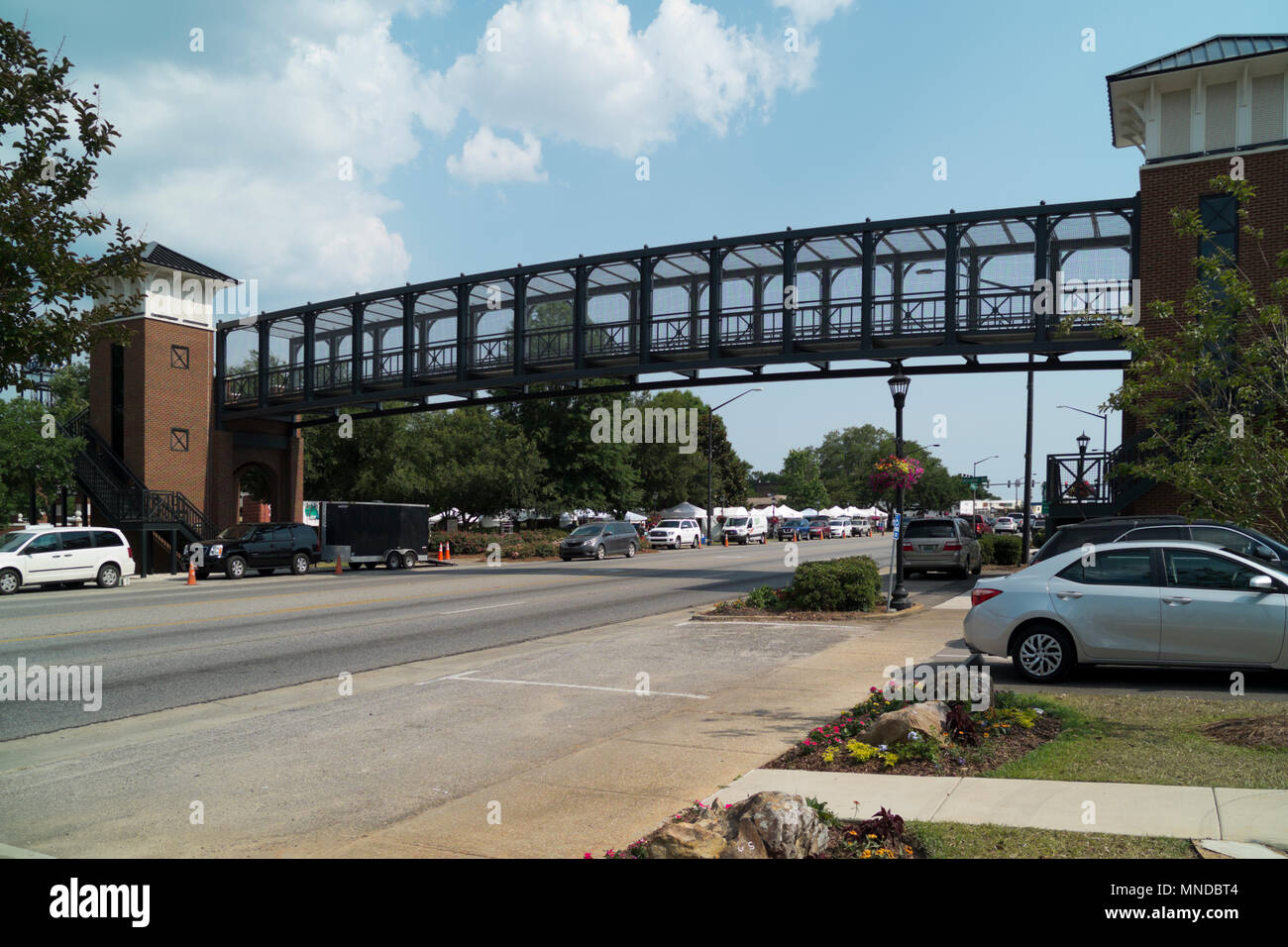 Pedestrian bridge over road hi-res stock photography and images - Alamy