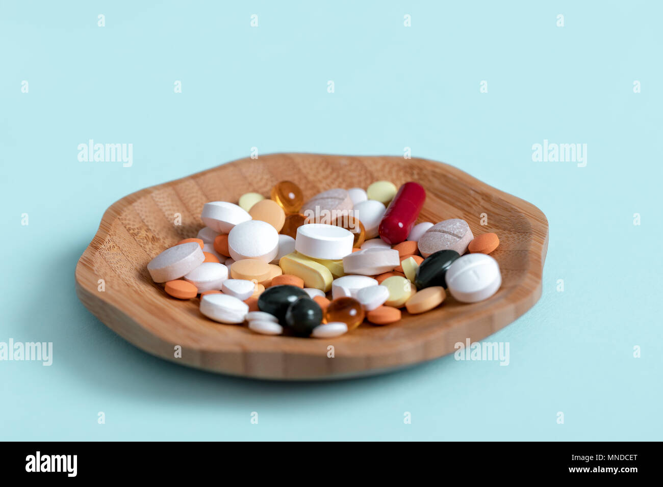 Medical bowl hi-res stock photography and images - Alamy