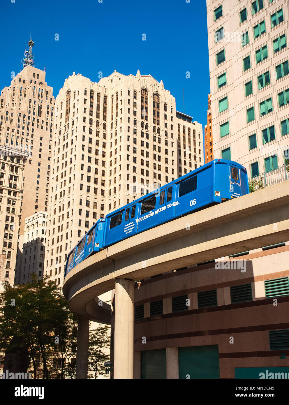 Commuter train travel in downtown detroit Stock Photo - Alamy
