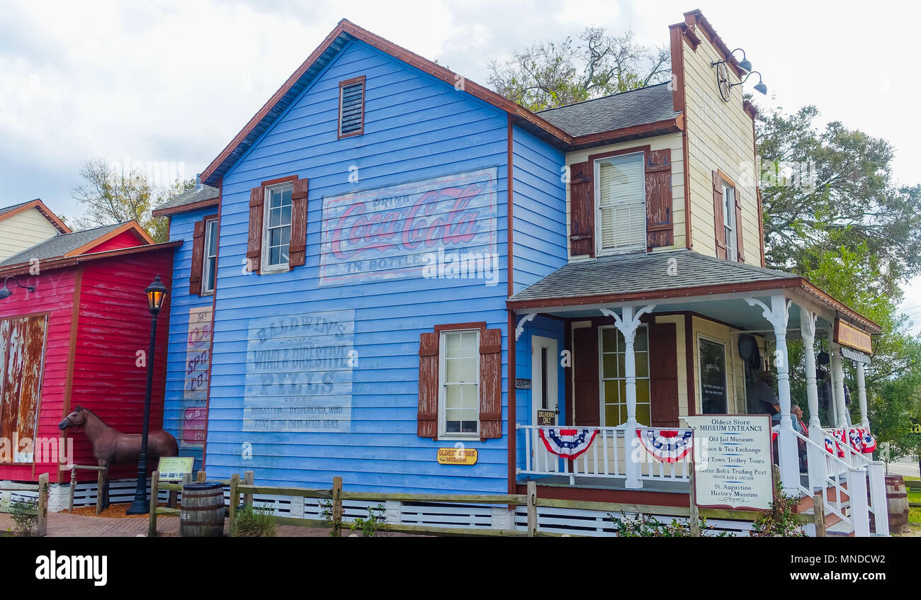 General store 1900s hi-res stock photography and images - Alamy