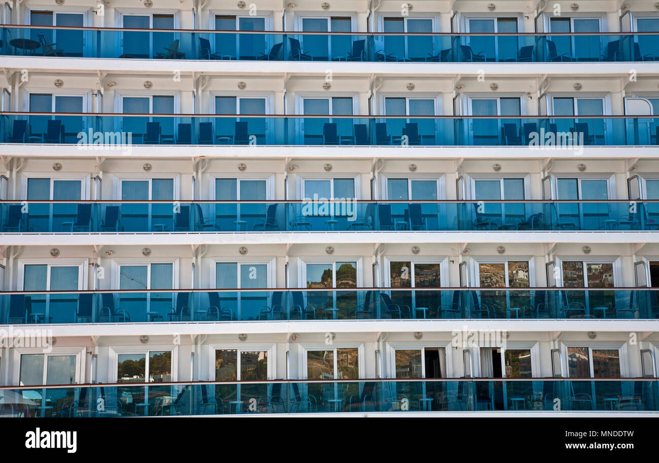 A close view of a cruise ship windows and balconies Stock Photo - Alamy