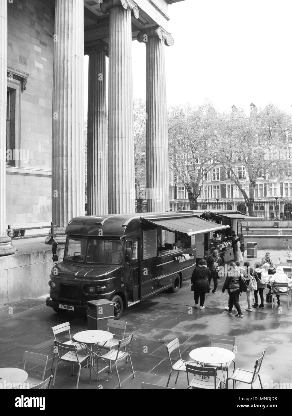 Great russell street london Black and White Stock Photos & Images - Alamy