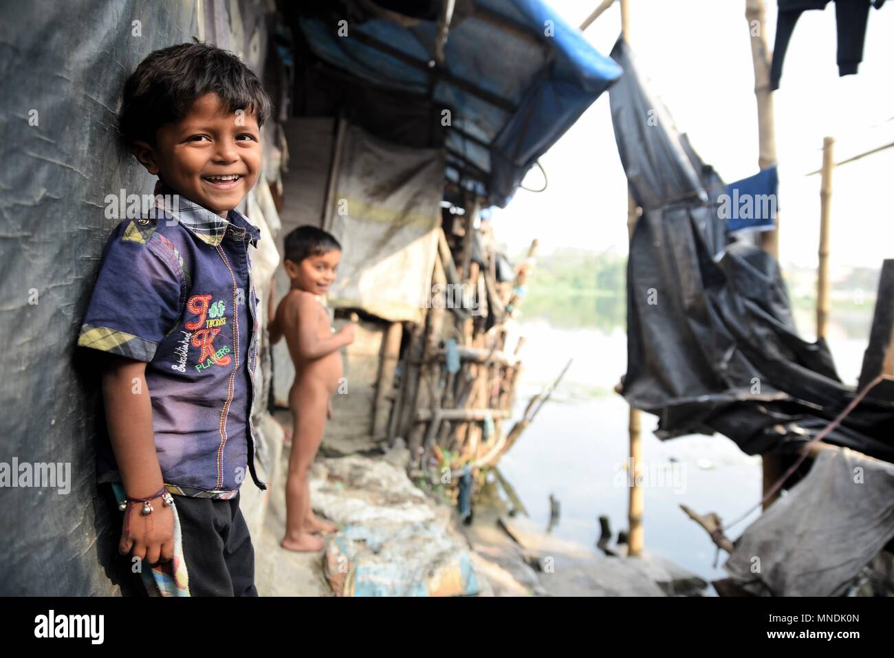 Street children from kolkata calcutta hi-res stock photography and ...