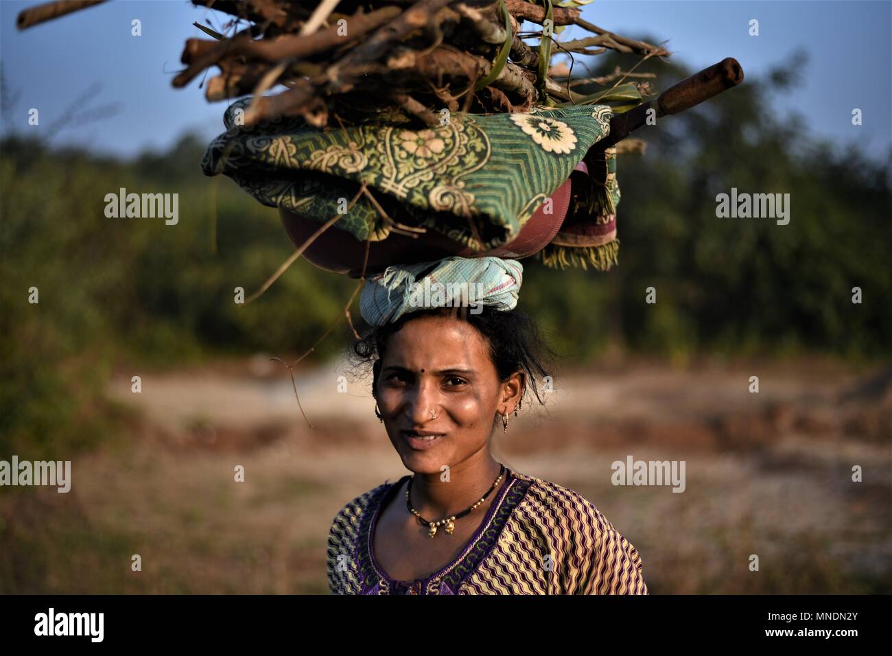 Poverty workers hi-res stock photography and images - Alamy