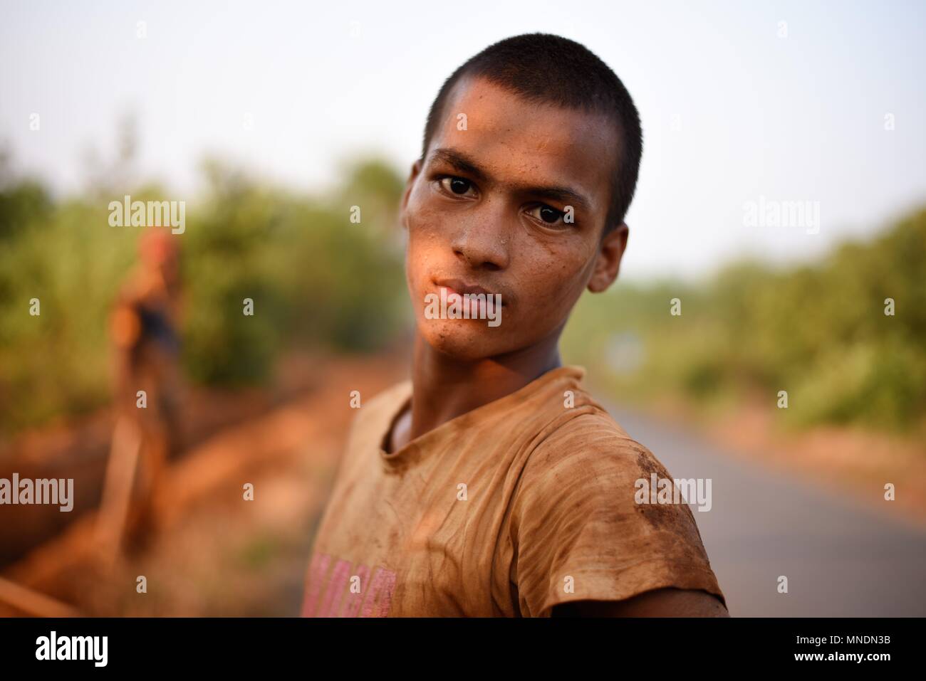 Unskilled workers hi-res stock photography and images - Alamy