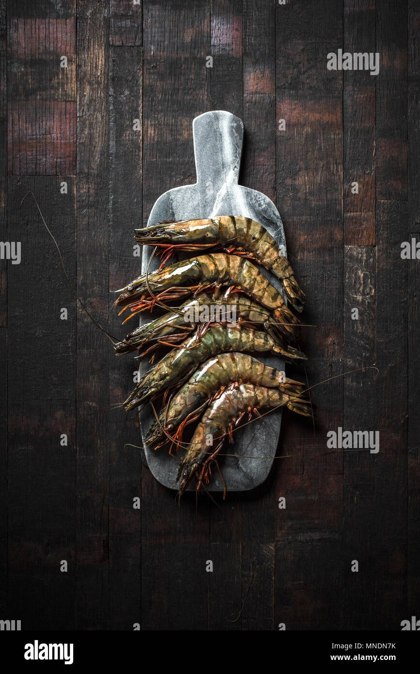 Black tiger prawns in shells hi-res stock photography and images - Alamy