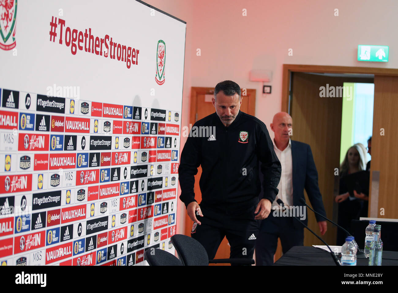 Manager of wales national football team hi-res stock photography and ...