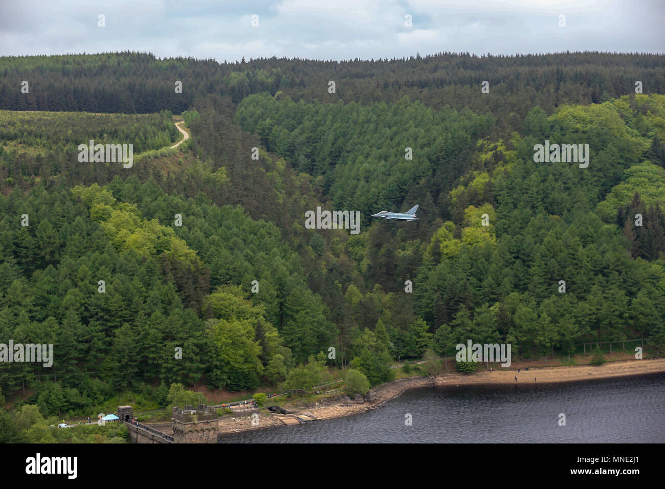 Ladybower Reservoir, Derbyshire, UK. 16thMay 2018 , Ladybower Reservoir ...