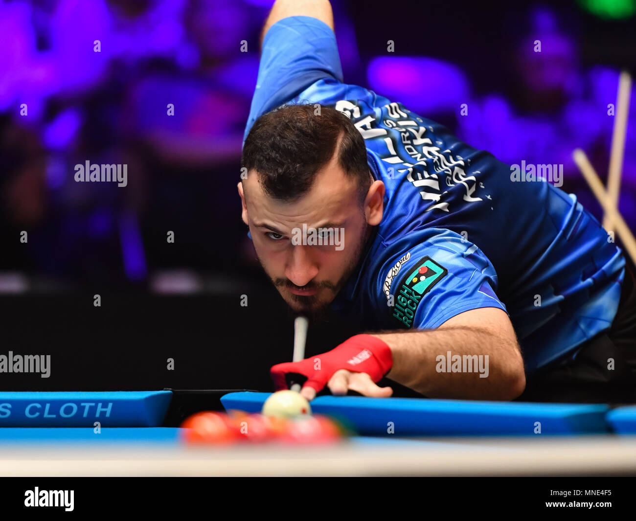 Predator cues hi-res stock photography and images - Alamy