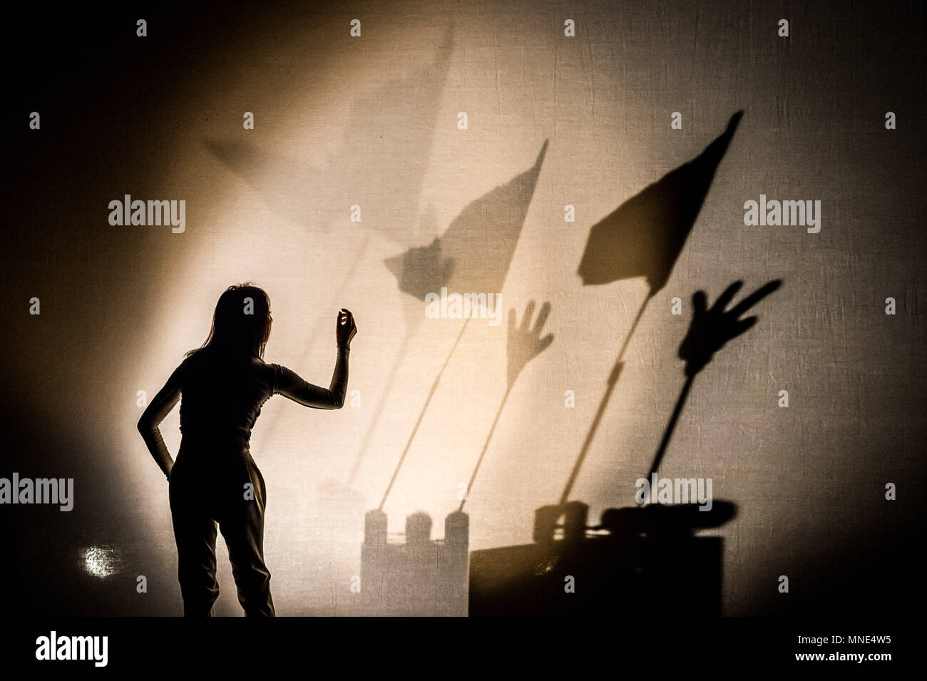 Korean dance styles hi-res stock photography and images - Alamy