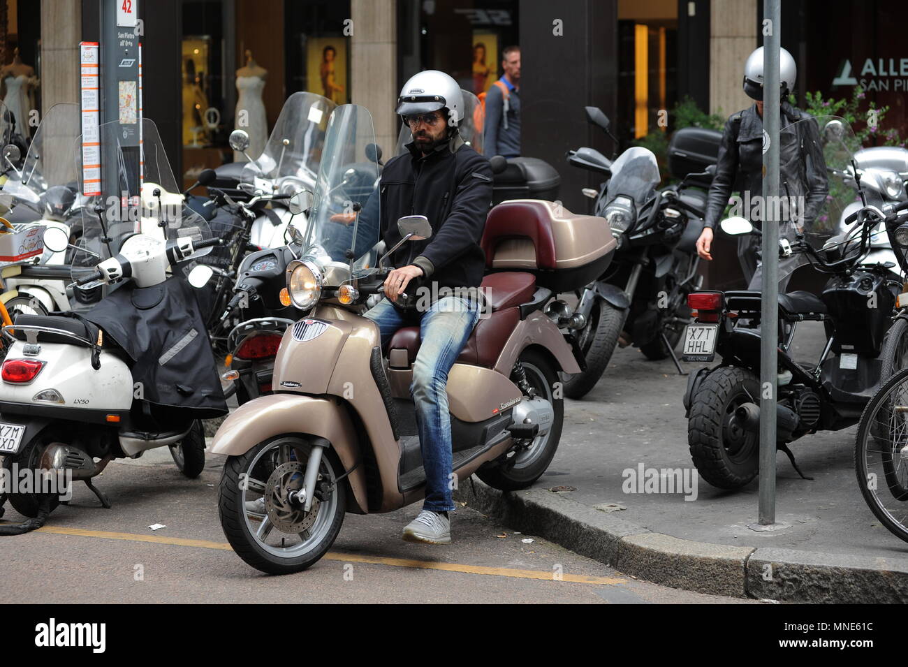 Simone giancola hi-res stock photography and images - Alamy