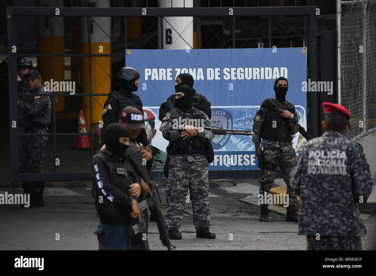 Caracas, Miranda, Venezuela. 16th May, 2018. Sebin official outside ...
