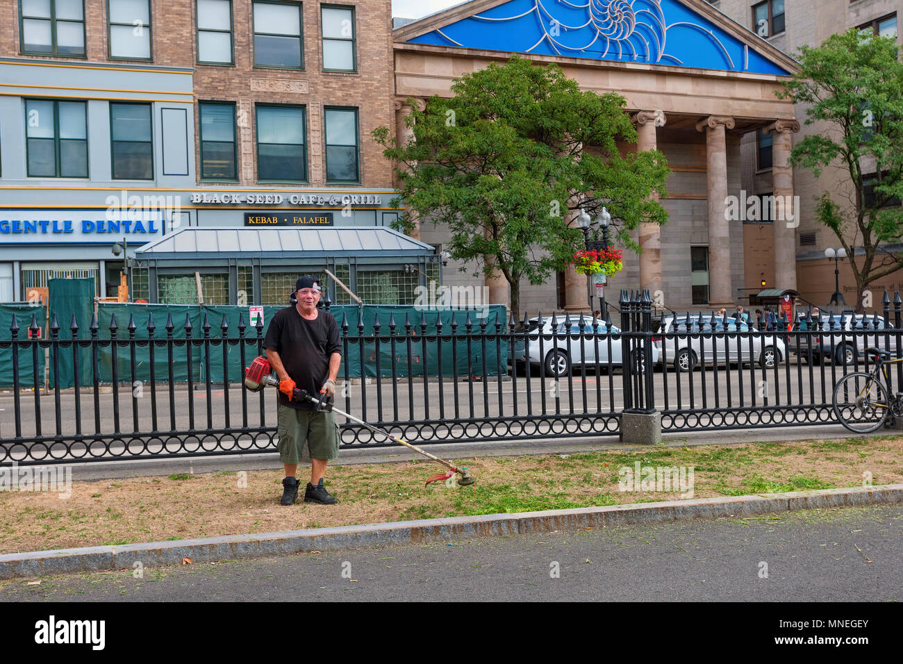 Weed eater hi-res stock photography and images - Alamy