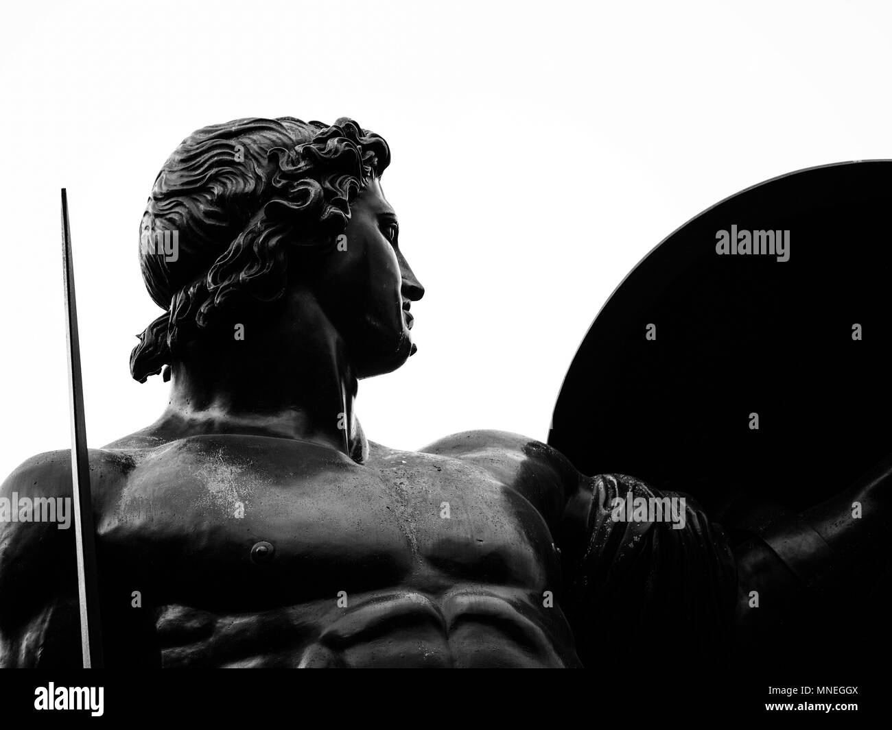 Statue of achilles hyde park london Black and White Stock Photos ...