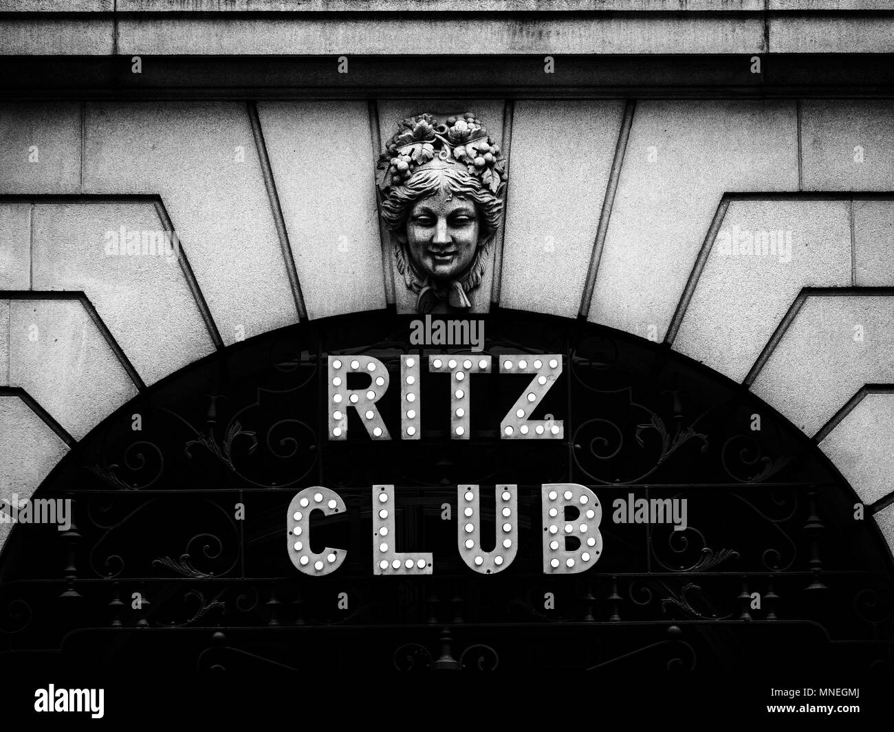 Ritz club london hi-res stock photography and images - Alamy