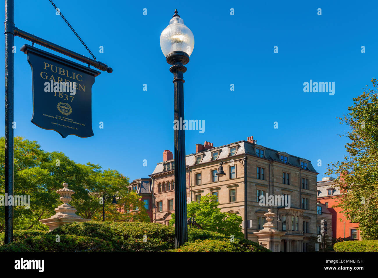Federal public building hi-res stock photography and images - Alamy