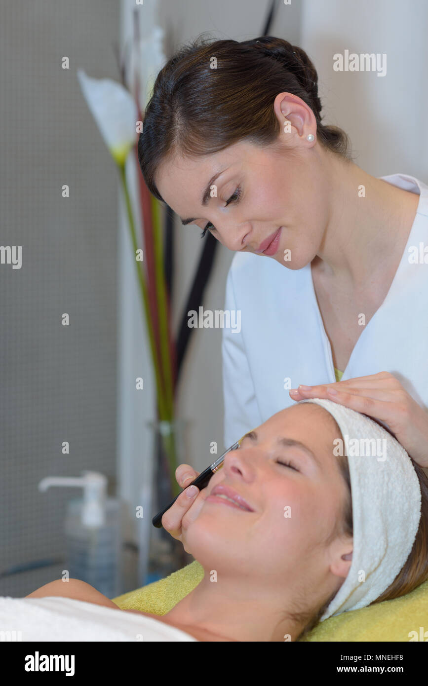 woman having a botox procedure Stock Photo - Alamy