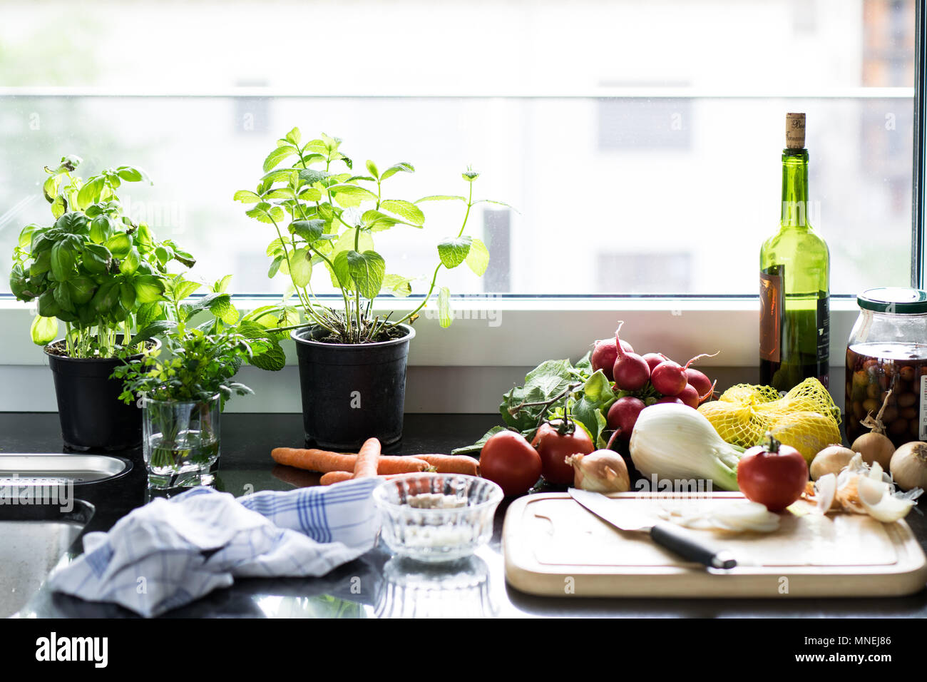 Home cooking vegetables in a modern kitchen Stock Photo - Alamy
