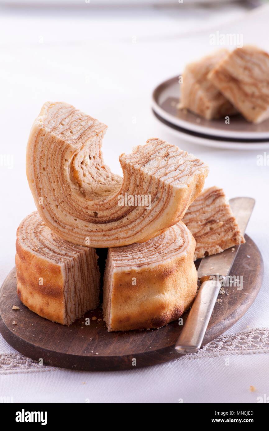 Baumkuchen hi-res stock photography and images - Alamy