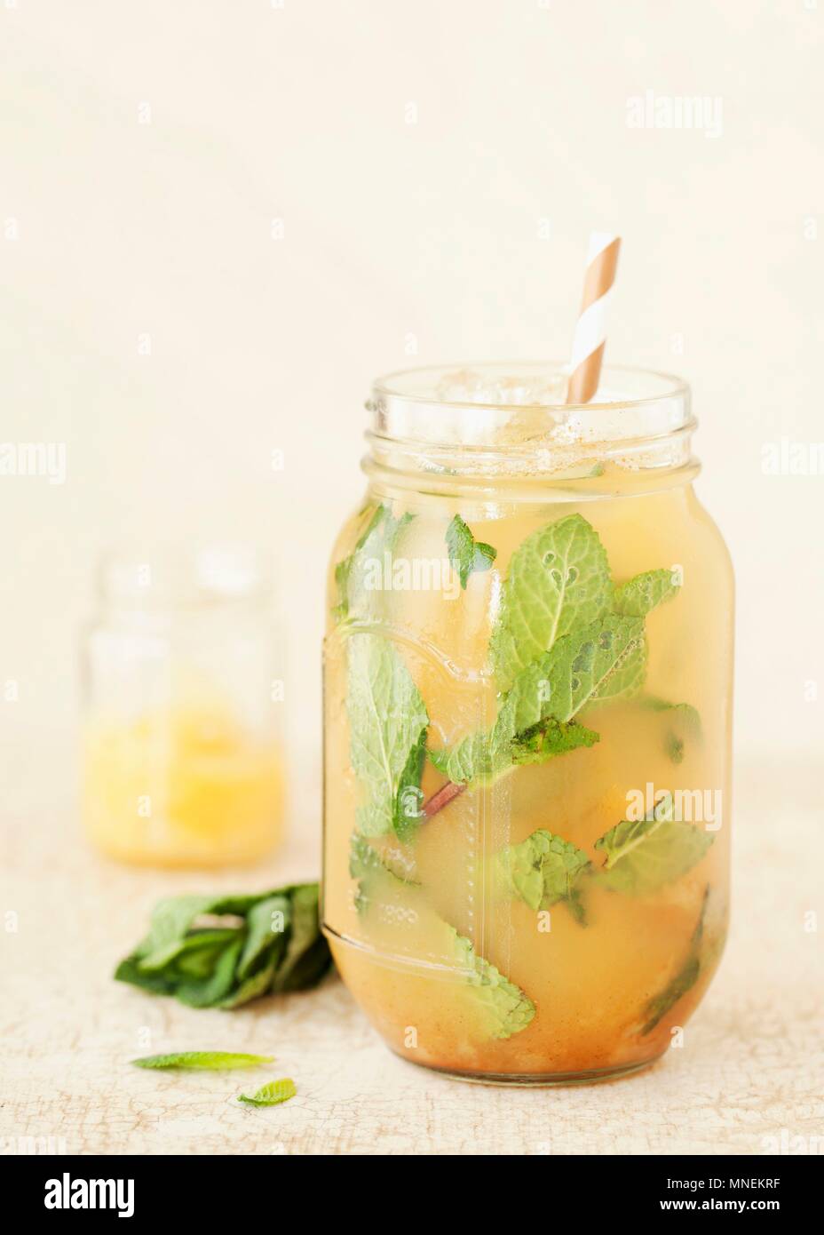 Jam jar cocktail hi-res stock photography and images - Alamy